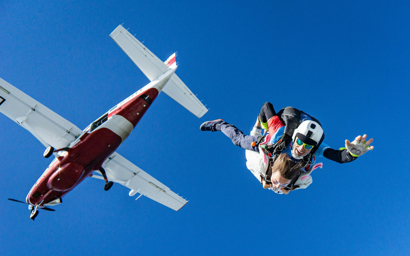 Skydiving in Santa Barbara - ITH Hostels
