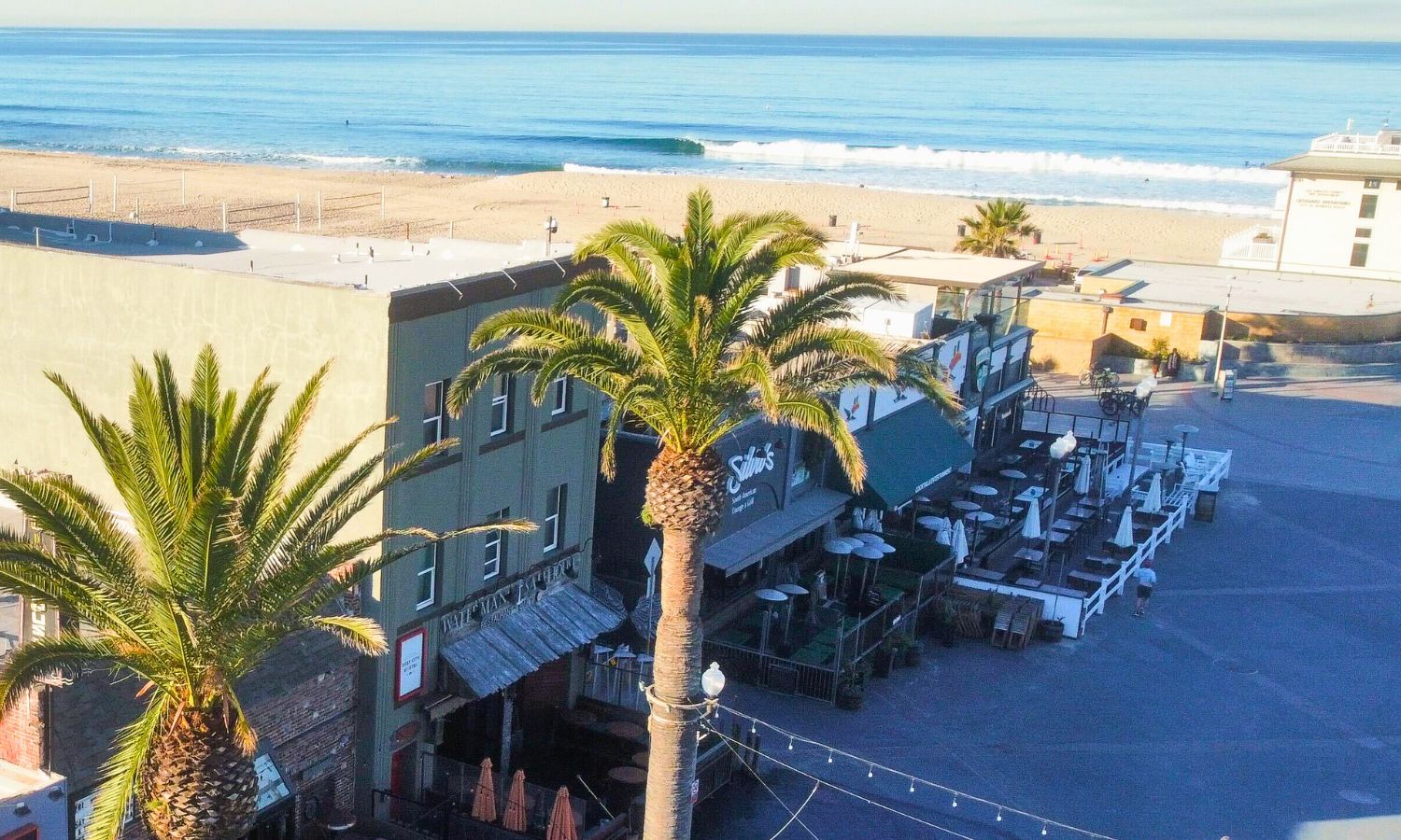 ITH Hermosa Beach Surf Hostel LAX: Adventure and Relaxation